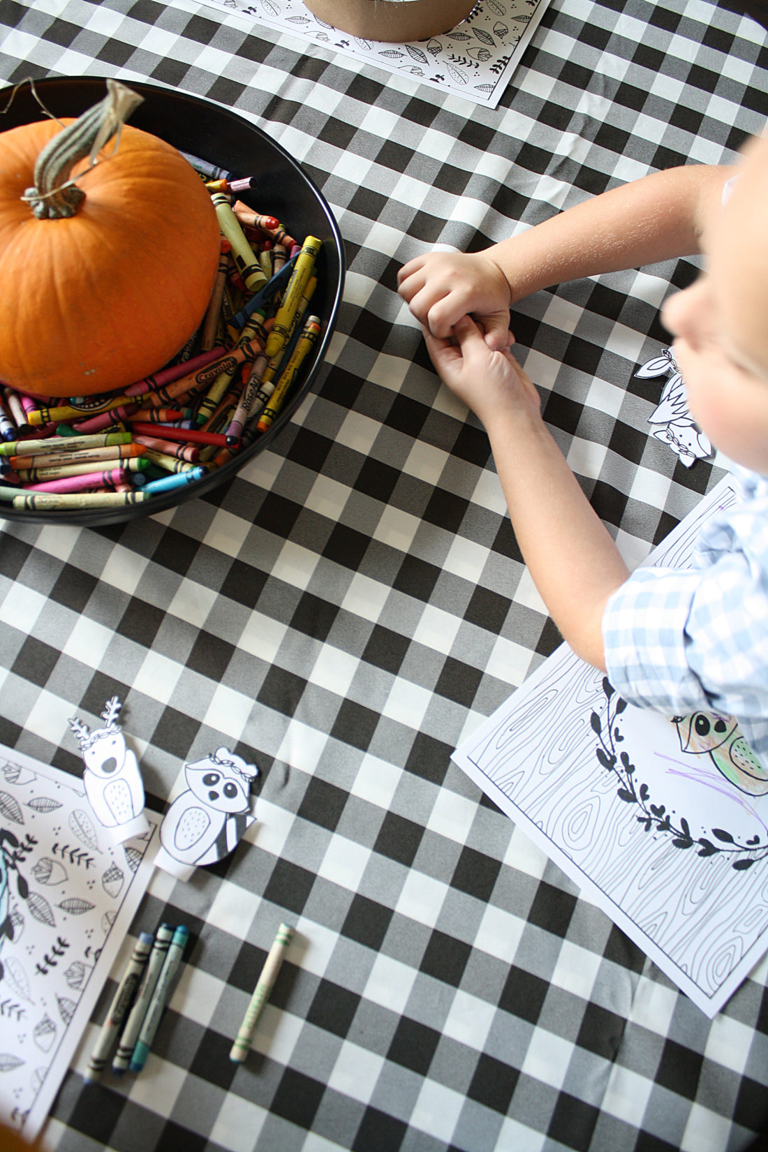 Thanksgiving Table for Kids - Crazy Wonderful